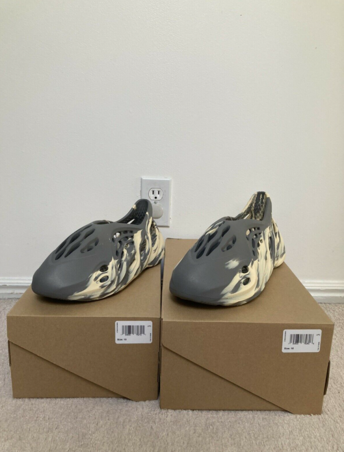 Yeezy Foam Runner 'MXT Moon Grey' - WellKicks.com