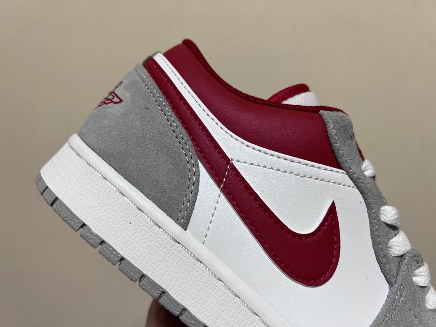Air Jordan 1 Low SE 'Light Smoke Grey Gym Red' - WellKicks.com