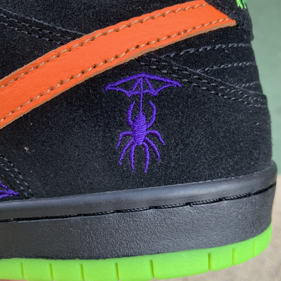 Dunk Low SB 'Night of Mischief' - WellKicks.com