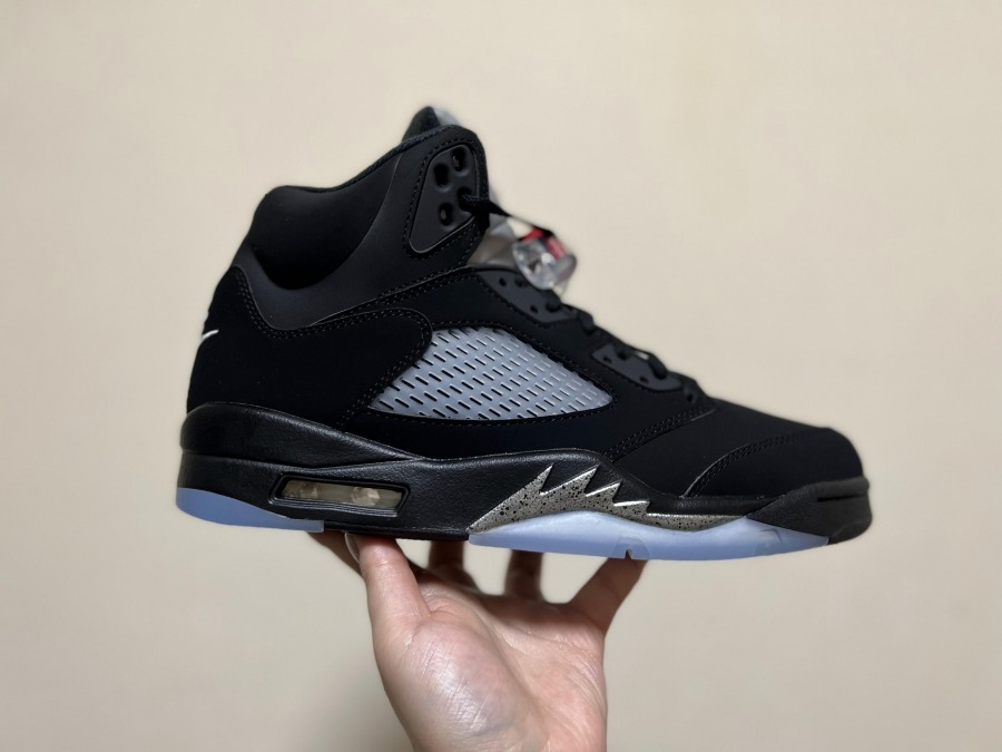 Air Jordan 5 OG 'Metallic' 2016 - WellKicks.com