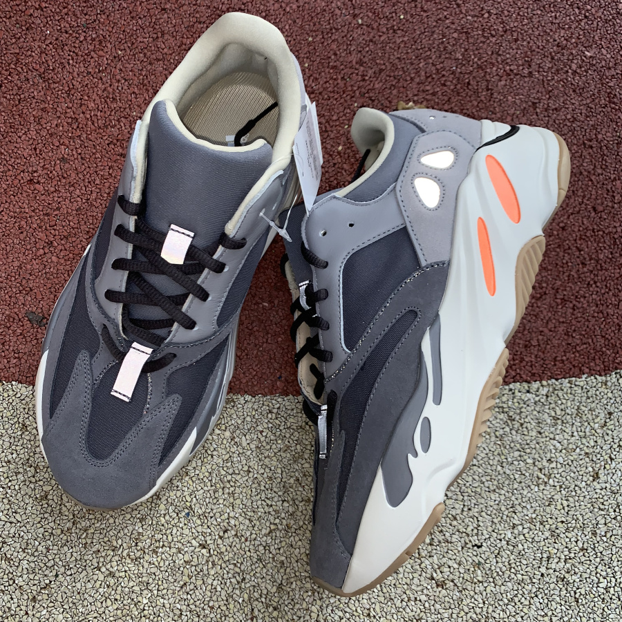 Yeezy Boost 700 'Magnet' - WellKicks.com