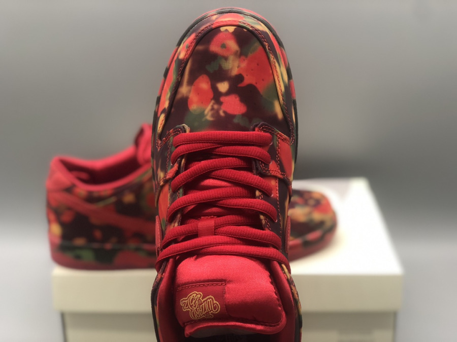 The Wizard of Oz x Dunk Low SB 'Poppy Field' - WellKicks.com