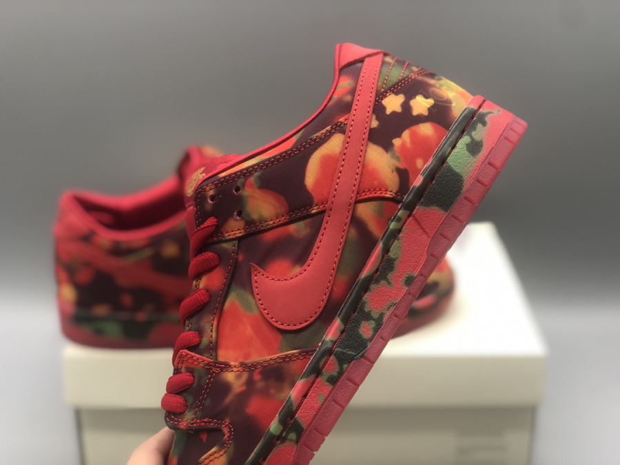 The Wizard of Oz x Dunk Low SB 'Poppy Field' - WellKicks.com