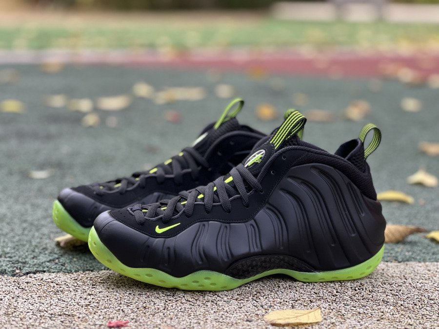 Nike Air Foamposite One 'Black Volt' - WellKicks.com